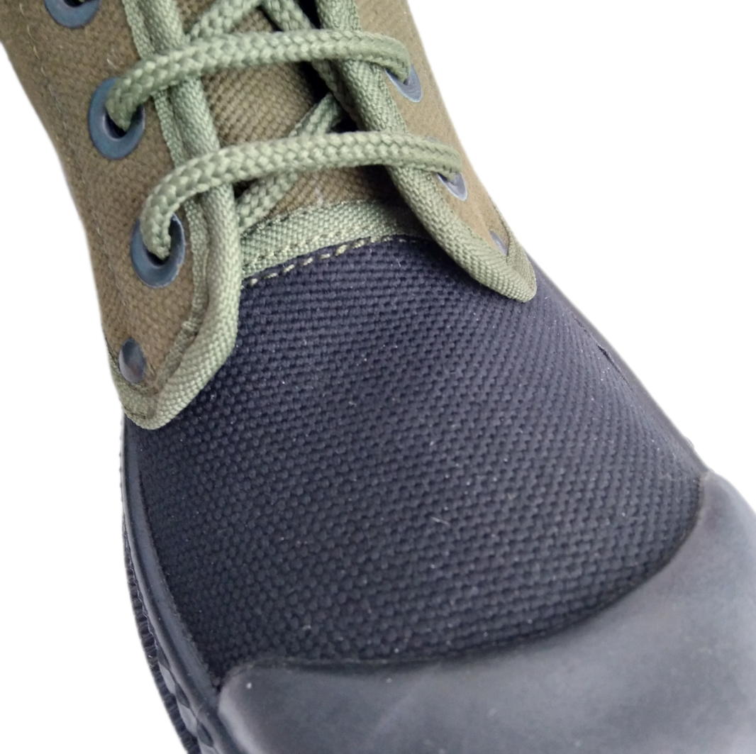 Botas, sapatos, tenis, sapatilhas, graxa – Trincheira Militar